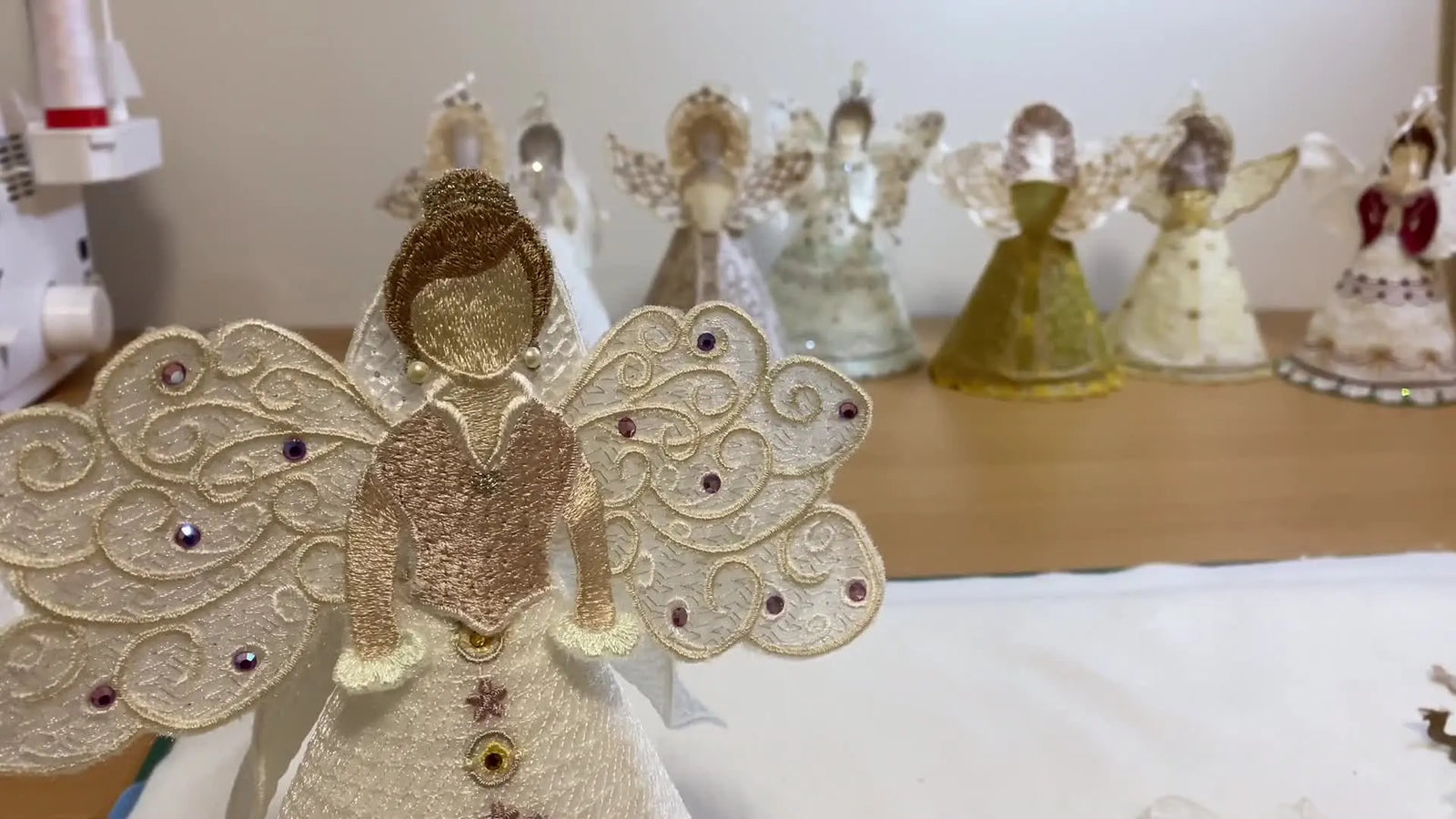Heirloom Machine Embroidery Angels That Actually Stand Up: Lace Layeri ...